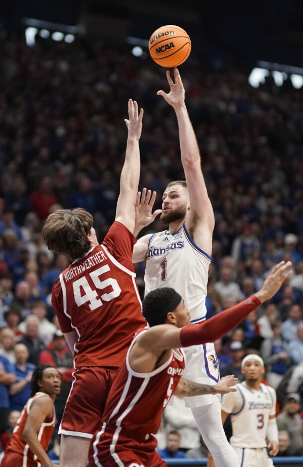 Photo Gallery: Kansas rolls over Oklahoma in the 2nd half to win 78-66 ...